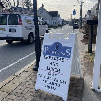 PUFFINS RESTAURANT - Updated December 2025 - 133 Photos & 72 Reviews ...
