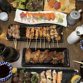 ISSIAN - Updated August 2025 - 1267 Photos & 537 Reviews - 1618 N 45th ...