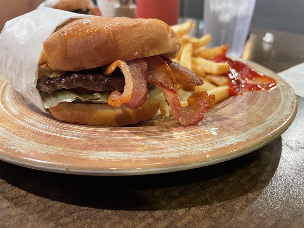 ORCUTT BURGERS - Updated December 2025 - 161 Photos & 377 Reviews ...