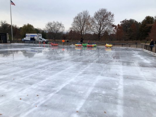 STEINBERG SKATING RINK - Updated October 2025 - 62 Photos & 80 Reviews ...