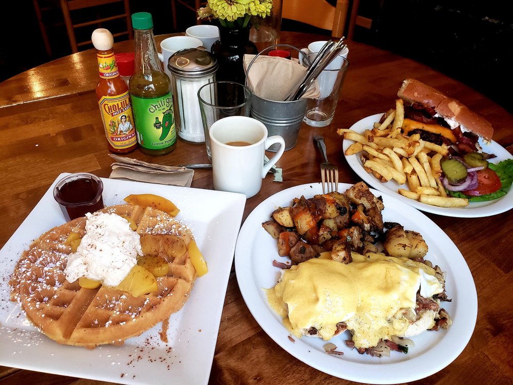 HOWARD STATION CAFE - 477 Photos & 588 Reviews - 3611 Bohemian Hwy ...