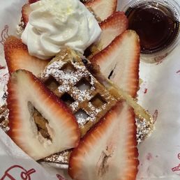THE WAFFLE BUS - Updated August 2025 - 28 Photos & 17 Reviews - 1301 N ...
