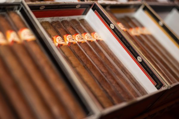 SMOKE TIME - Updated October 2025 - 85 Photos & 31 Reviews - 5422 N ...