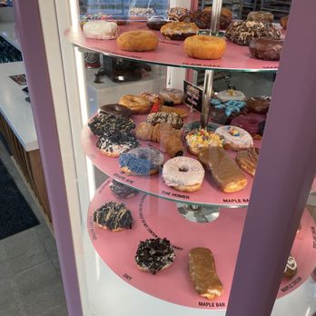 VOODOO DOUGHNUT - Updated June 2025 - 89 Photos & 46 Reviews - 3210 ...