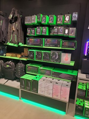 RAZER STORE - ORLANDO - Updated December 2025 - 8001 S Orange Blossom Trail, Orlando, Florida ...