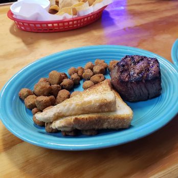 RUSTY SPUR STEAKHOUSE AND SALOON - Updated August 2024 - 18 Photos & 26 ...