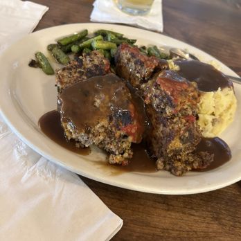 THE RAILSIDE BAR & GRILL - Updated October 2025 - 57 Photos & 64 ...