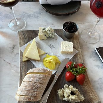 IDOL WOLF - Updated January 2026 - 616 Photos & 196 Verified Reviews ...