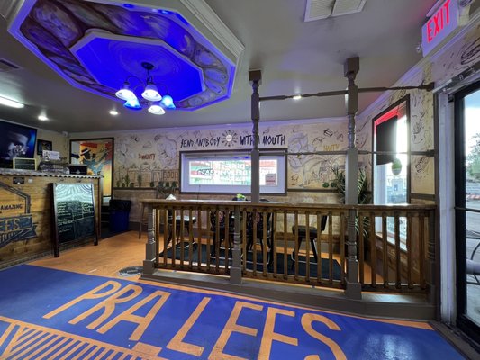 PRA_LEES - Updated December 2025 - 102 Photos & 64 Reviews - 3745 ...