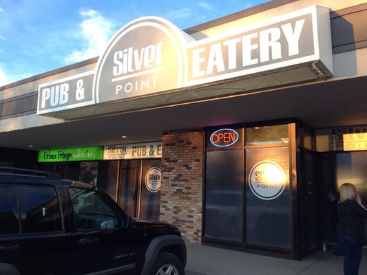 SILVER POINT PUB & EATERY - Updated December 2025 - 10 Reviews - 5720 ...