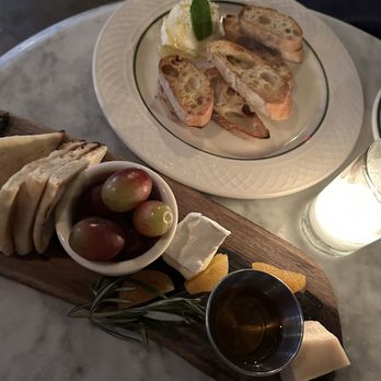 BEA - Updated July 2024 - 2642 Photos & 2974 Reviews - 403 W 43rd St ...