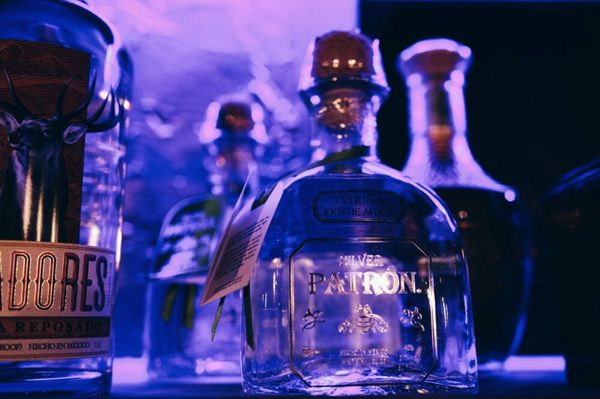 DERBY’S BAR & GRILL - Updated October 2025 - 74 Photos & 74 Reviews ...