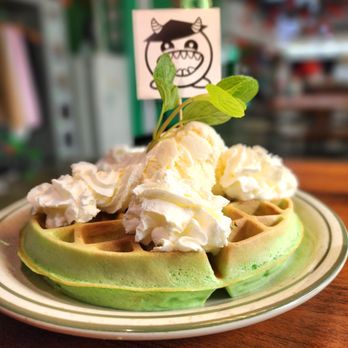 MONSTER PHO - Updated May 2024 - 1295 Photos & 1328 Reviews - 360 40th ...