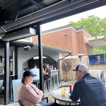 THE BROOKSIDER SPORTS BAR & GRILL - Updated December 2025 - 78 Photos ...
