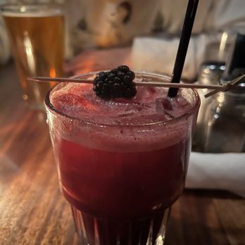 WINDSOR - Updated February 2025 - 2003 Photos & 1916 Reviews - 5223 N ...