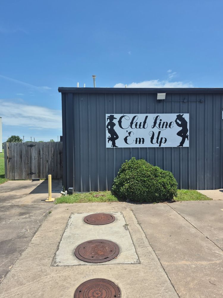 CLUB LINE EM UP - Updated October 2025 - 1504 N Avenue I, Freeport ...