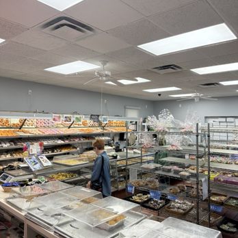 MINOS BAKERY - Updated December 2025 - 41 Photos & 52 Reviews - 106 W ...