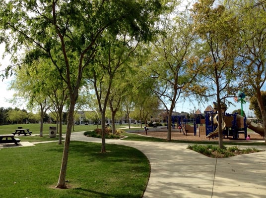 THILLE PARK - Updated December 2025 - 22 Photos - 5400 Thille St ...