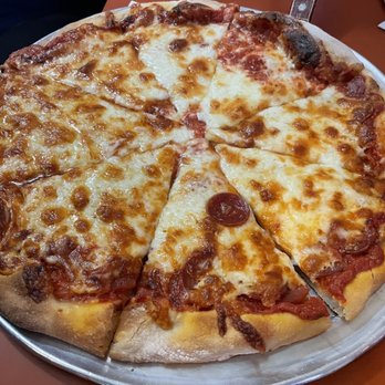 MINEO’S PIZZA HOUSE - Updated December 2025 - 260 Photos & 505 Reviews ...