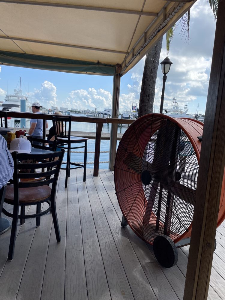 THE GALLEON TIKI BAR - Updated December 2024 - 37 Photos & 36 Reviews ...