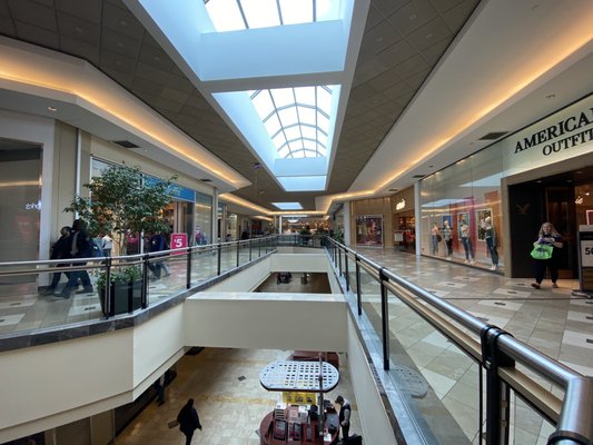 SPRINGFIELD MALL - Updated August 2024 - 44 Photos & 65 Reviews - 1250 ...
