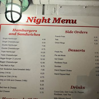 TOWN TOPIC - Updated July 2025 - 404 Photos & 487 Reviews - 2021 ...