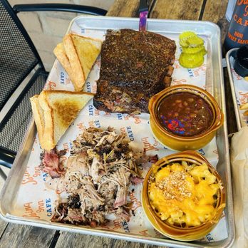 SWING INN CAFE & BBQ - Updated December 2024 - 1398 Photos & 1576 ...