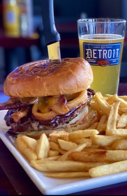 OLD DETROIT BURGER BAR - Updated July 2025 - 99 Photos & 167 Reviews ...