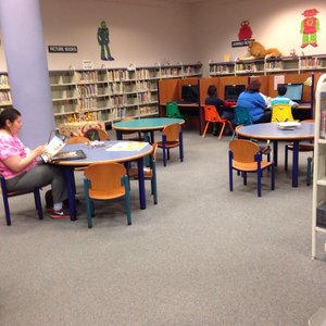 EL PASO PUBLIC LIBRARY MEMORIAL PARK BRANCH - 3200 Copper St, El Paso ...