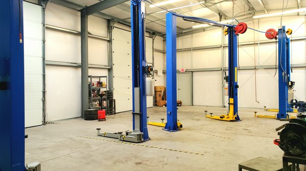 U-WRENCH - Updated December 2025 - 10 Reviews - 8300 E Valencia Rd ...