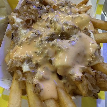 EAT CRISPY BURGER - Updated July 2025 - 47 Photos & 35 Reviews - 4150 ...