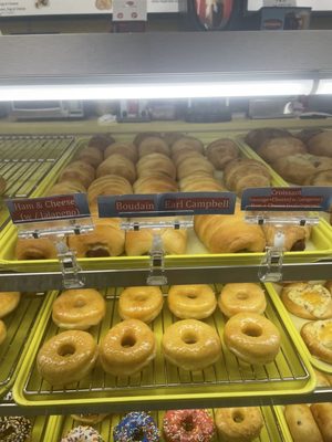 L&L DONUTS - 26 Photos & 11 Reviews - 1300 W Pflugerville Pkwy, Round ...