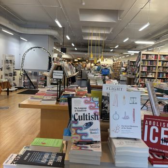 LABYRINTH BOOKS - Updated December 2025 - 63 Photos & 50 Reviews - 122 ...
