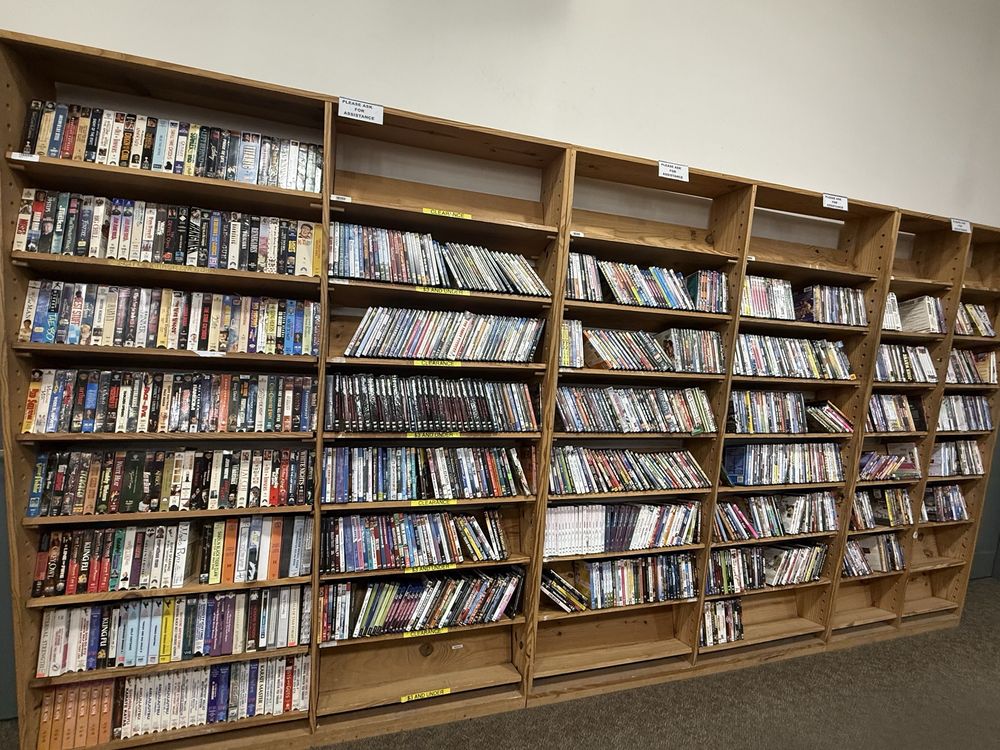 HALF PRICE BOOKS - Updated May 2026 - 238 Photos & 457 Reviews - 5803 E ...