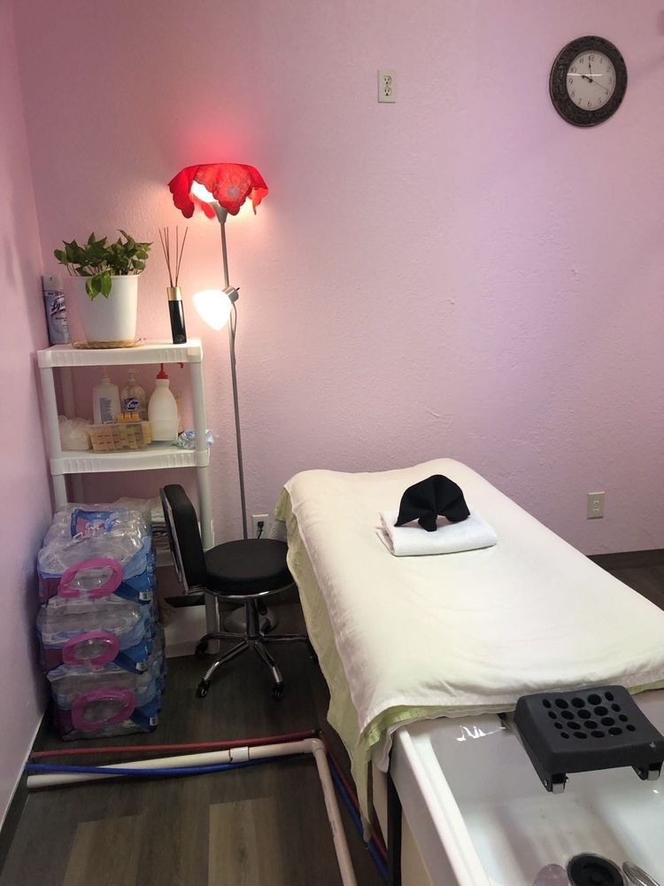 APPLE MASSAGE - Updated December 2025 - 12 Photos - 202 N Mustang Rd ...