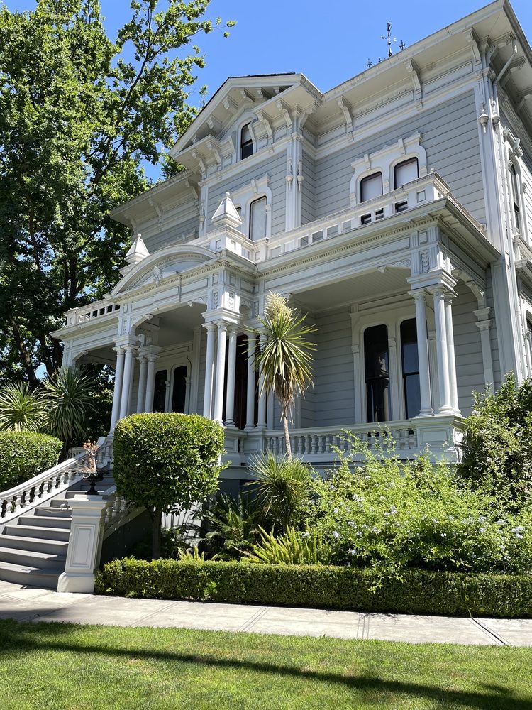 McHenry Mansion, Modesto | Roadtrippers