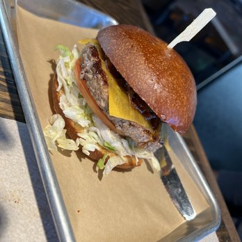 HOPDODDY BURGER BAR - Updated June 2024 - 76 Photos & 73 Reviews - 4024 ...