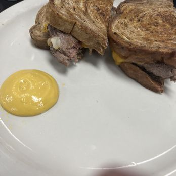 CRYING ONION CAFE - Updated October 2025 - 183 Photos & 274 Reviews ...