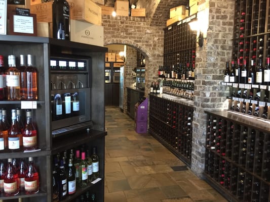 SAVANNAH WINE CELLAR - 27 Photos & 24 Reviews - Beer, Wine & Spirits ...