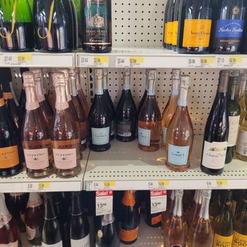 TARGET - Updated October 2025 - 91 Photos & 79 Reviews - 401 E Illinois ...