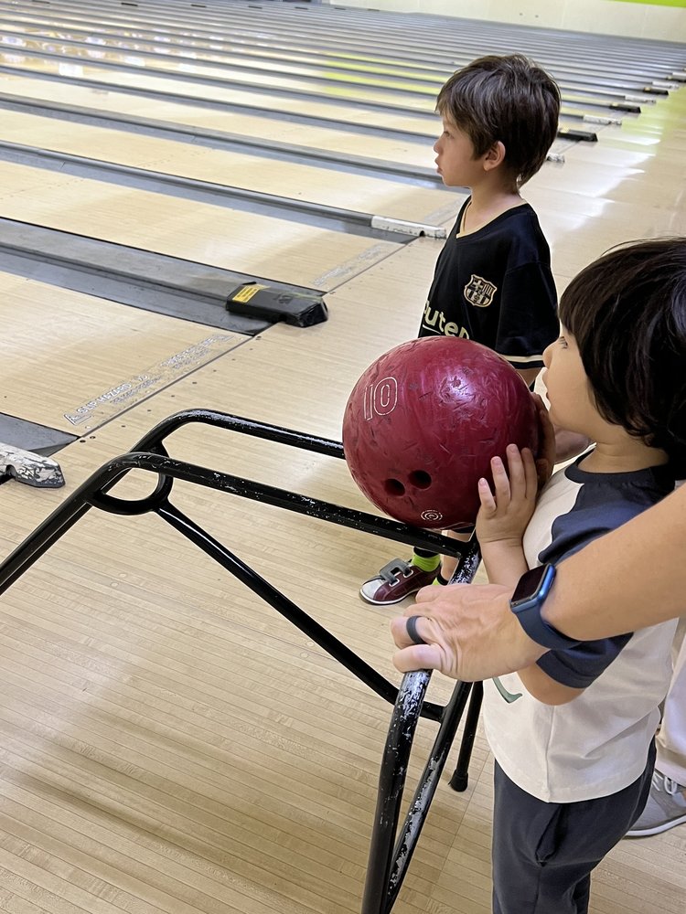 CAROLINA BOWLING CENTER - Updated October 2025 - 31 Photos - Avenida ...