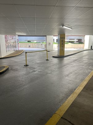 COLONIAL PARKING - Updated March 2025 - 28 Photos - 1530 Wilson Blvd ...