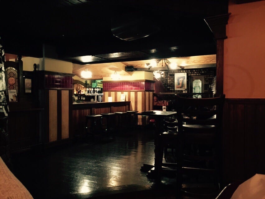 DRUIDS CHAIR - Updated June 2025 - 13 Photos - Pearse Street, Mullingar ...