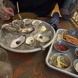 ST. ROCH FINE OYSTERS + BAR - Updated December 2025 - 954 Photos & 477 ...