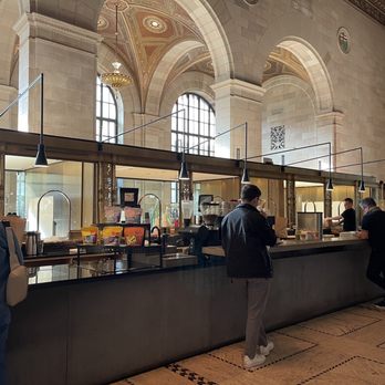 CREW COLLECTIVE & CAFÉ - Updated May 2024 - 854 photos & 385 avis - 360 ...