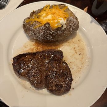LONGHORN STEAKHOUSE - Updated November 2024 - 43 Photos & 19 Reviews ...