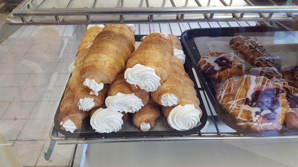 THE BAKER’S BENCH - 80 Photos & 104 Reviews - 33 Brackett St, Westbrook ...