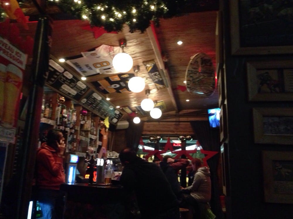 SOUTH BAR - Updated April 2024 - 83 place Edmond Desailloud, Chamonix ...