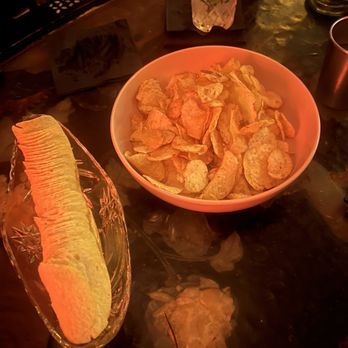 THE LITTLE SHOP - Updated July 2024 - 155 Photos & 88 Reviews - 252 ...