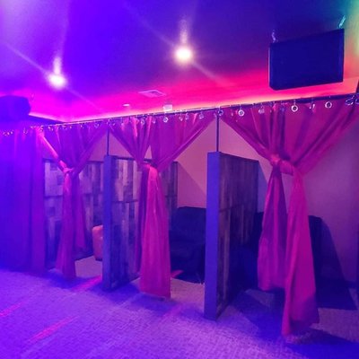 THE LOUNGE - Updated January 2026 - 6210 NE Columbia Blvd, Portland ...